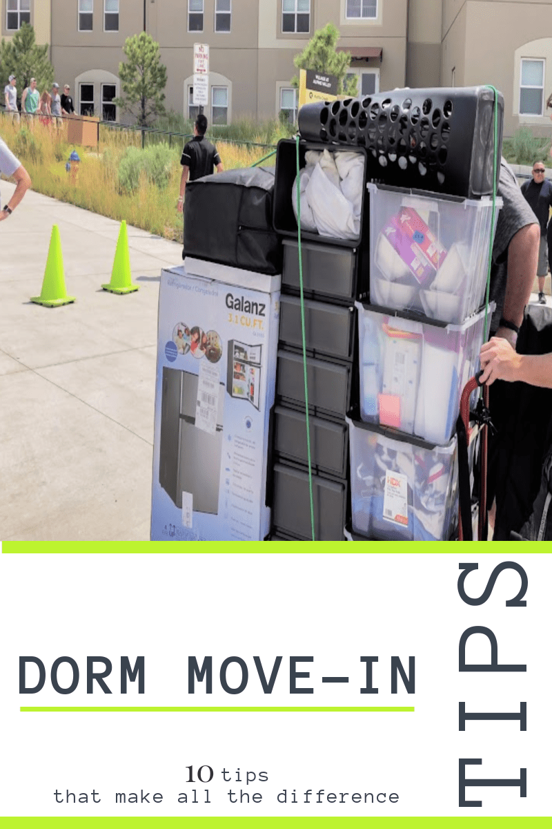 Dorm Move-In Day Tips - Organized 31